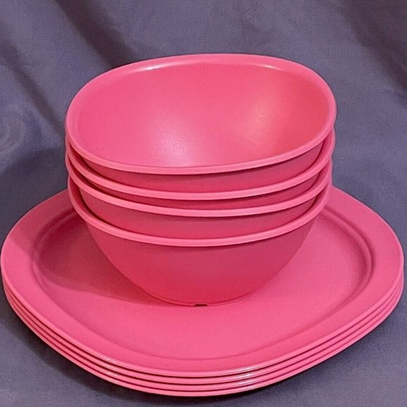 Tupperware | Dining | Copy Tupperware Perfectly Pink Legacy Platesbowls ...